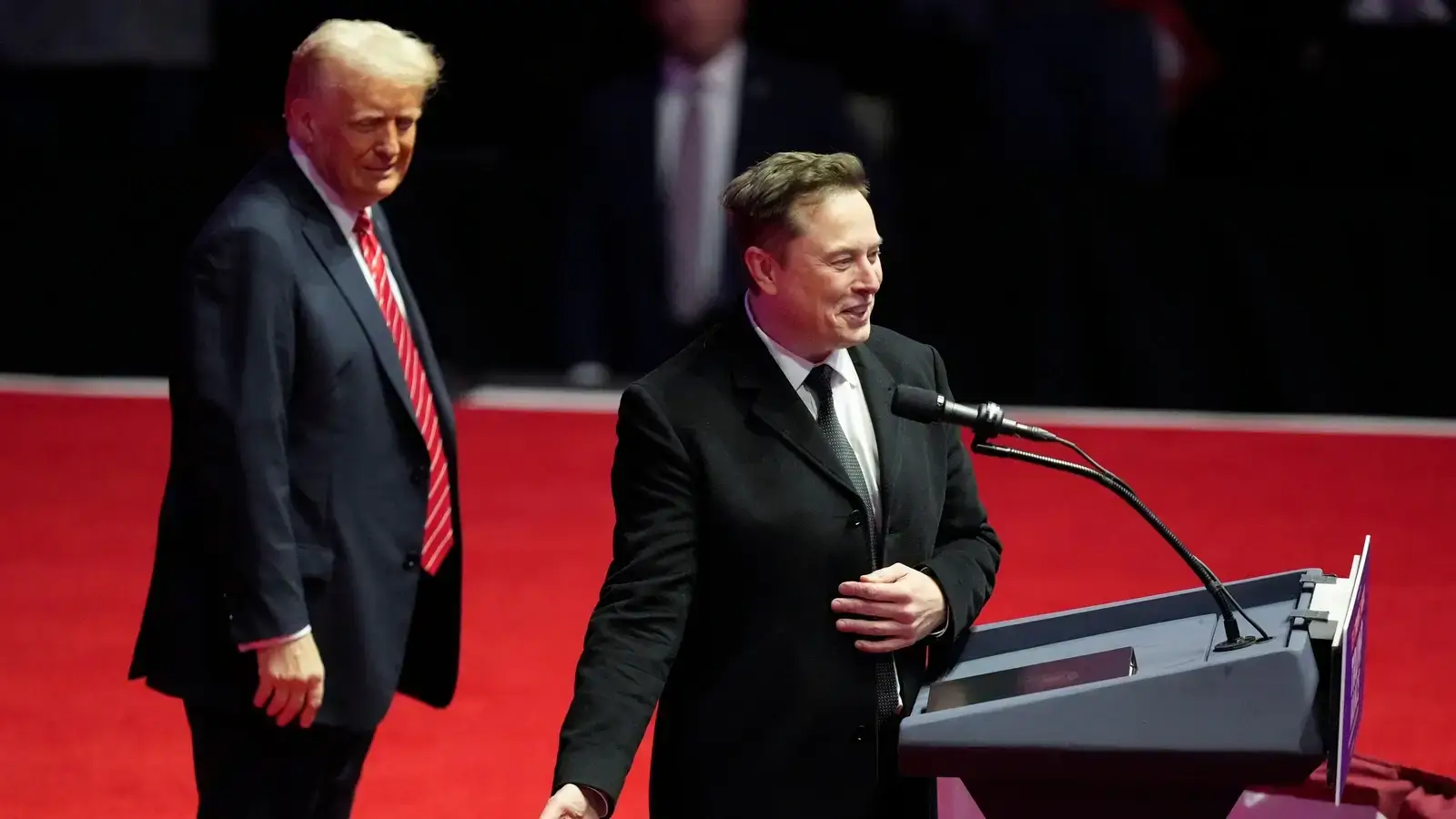 How Federal Workforce Disruptions Affect Business Productivity